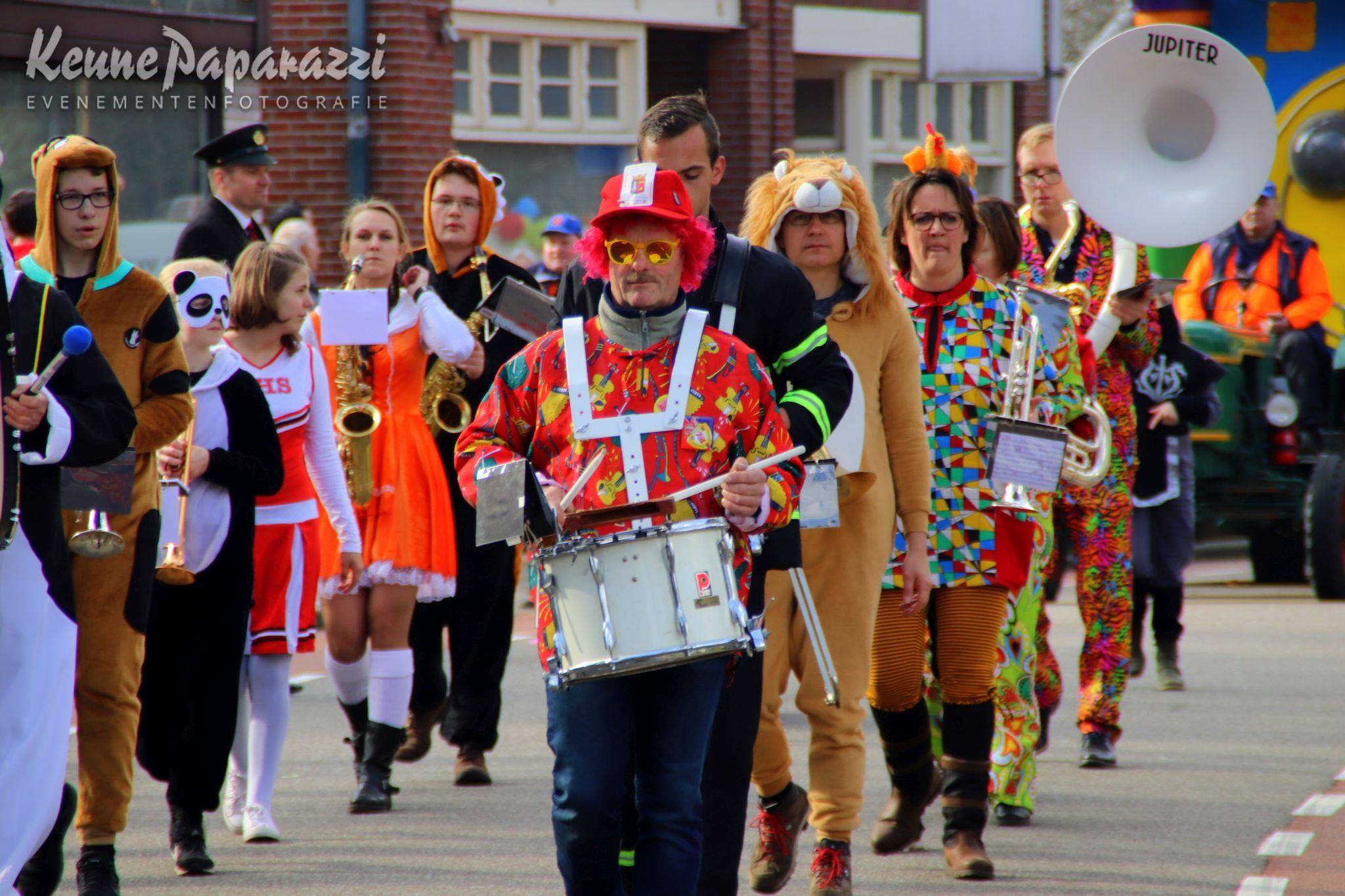 Carnaval optocht 2019 • HoltensNieuws.nl